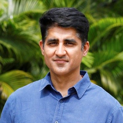 Rohit Adlakha - AI and Digital Revolutionary - CXO Advisor at Vector Center | The Org