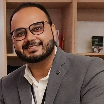 Mohit Bhatnagar - Head Of Business Operations at Prezentium | The Org