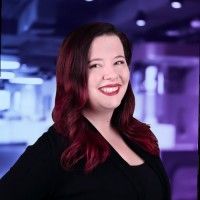 Nicole Snyder - Head Of Customer Care at Frank & Eileen | The Org